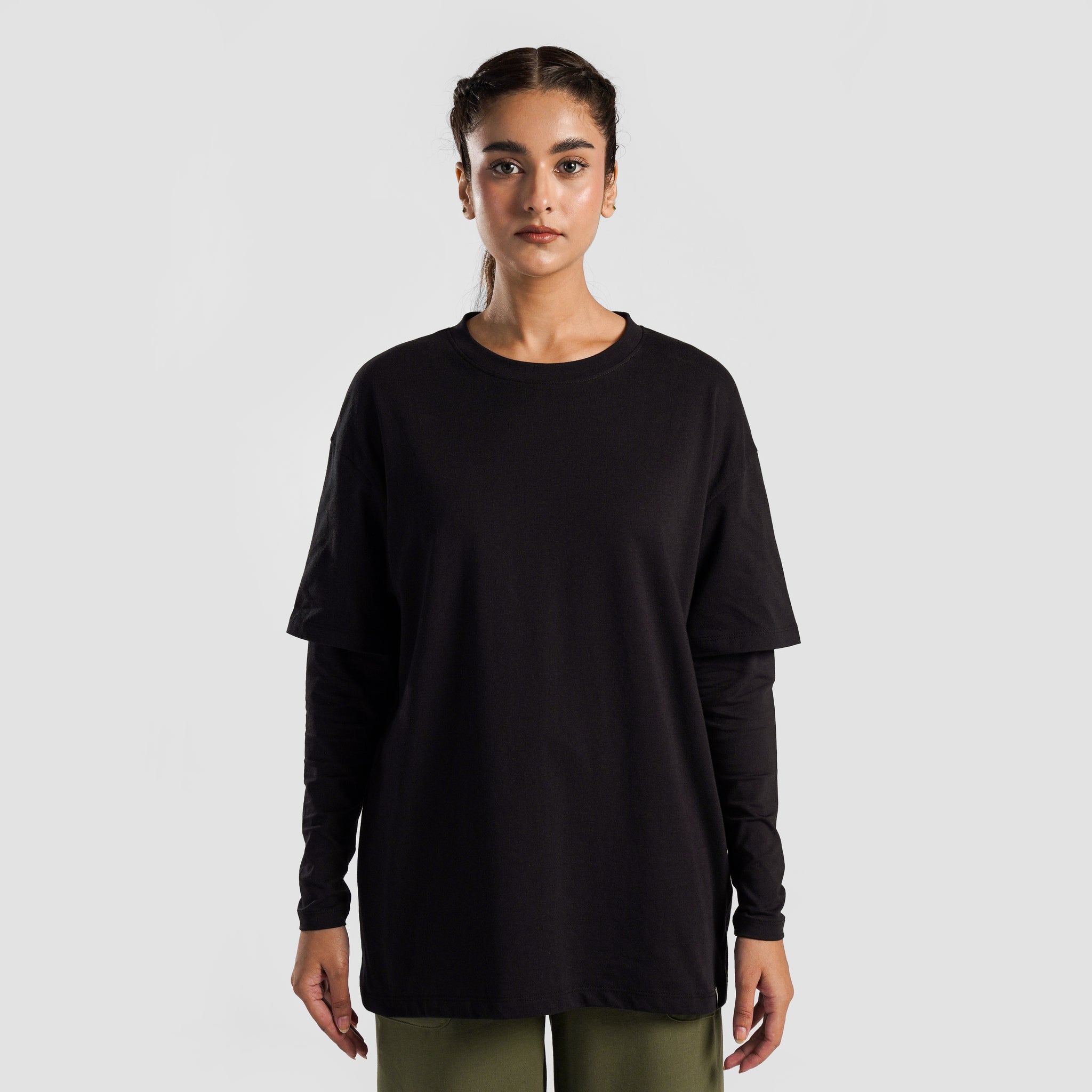 Modest Tee (Black) for Workout | Women gym t-shirts Pakistan | GymArmour